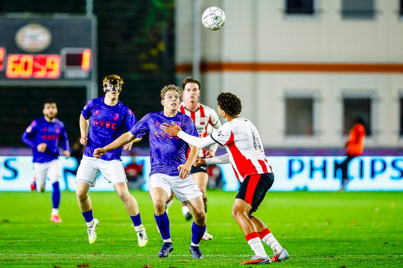 Willem II ziet top van de Keuken Kampioen Divisie verder uit zicht ...