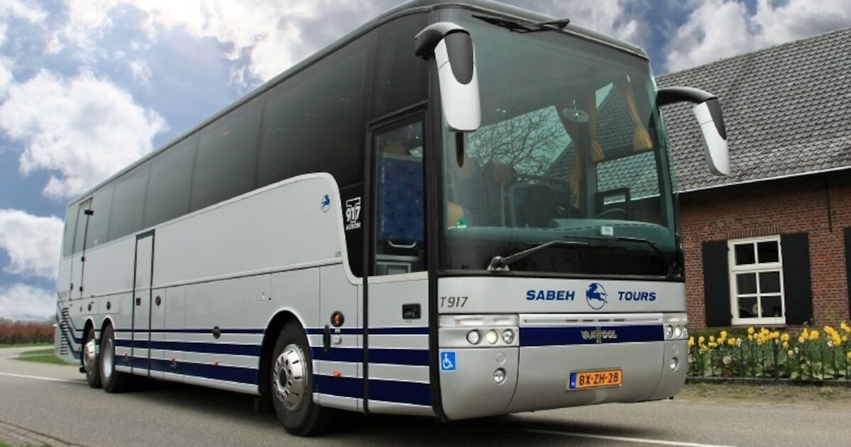 Stemmen in een ‘stembus’ van 14,5 meter: ‘Alle zestig stoelen gaan er ...