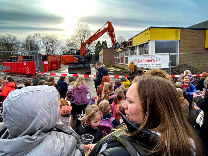 Someren kiest met nieuw plan ‘nadrukkelijk voor onderwijs’ | Brabant ...
