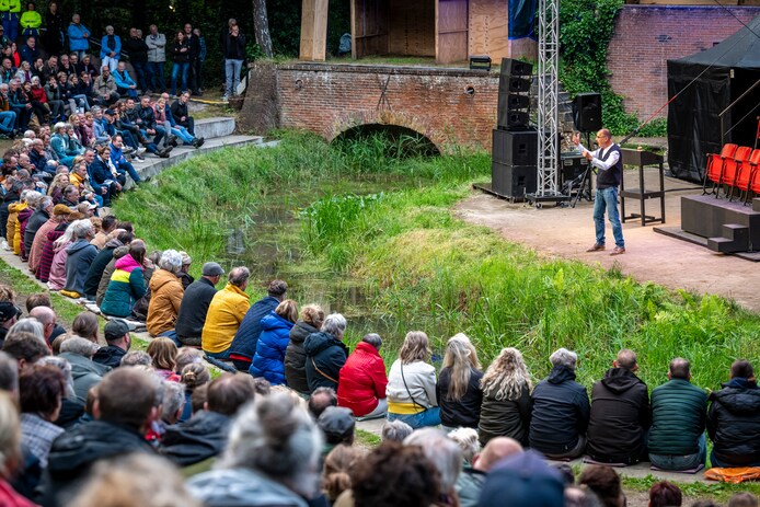 Theater BOOT brengt liefdesvoorstelling naar Natuurtheater de Kersouwe ...