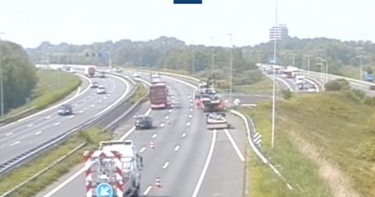 Twee rijstroken dicht op A2 bij Vught vanwege spoedreparatie | Vught | BD.nl