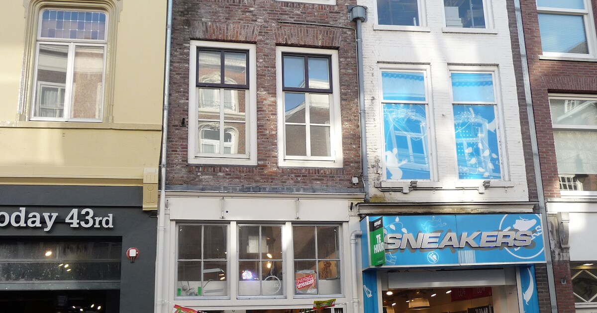 Pop-ups beweren echte Oeteldonk-emblemen te verkopen, maar Hendrien wil ...
