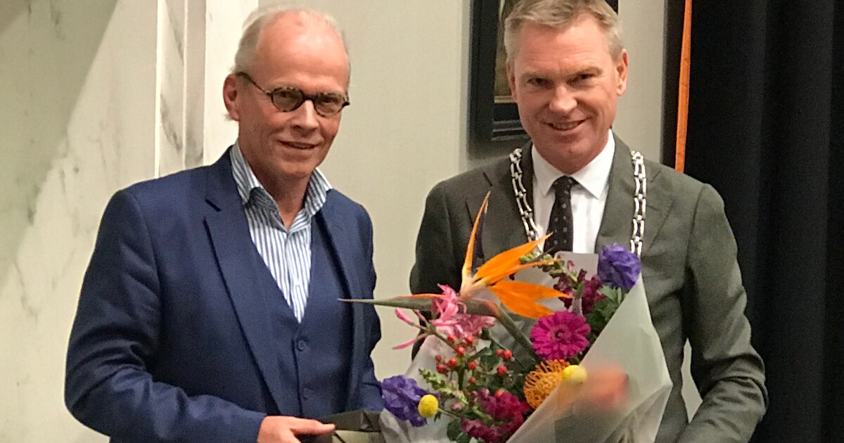 Gemeenteraad Zaltbommel neemt afscheid van ’scherpe’ Thom Ummels | Bommelerwaard | bd.nl