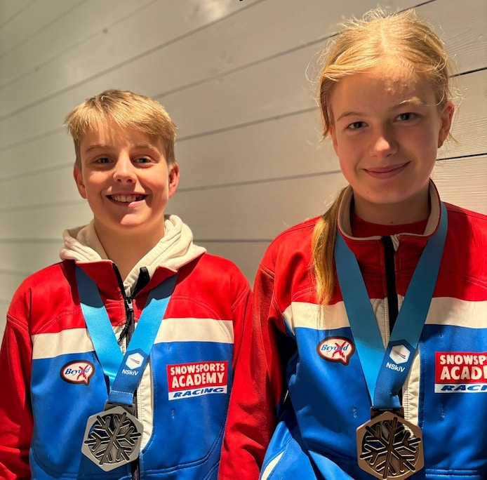 Broer en zus uit Leende op podium NK indoor skiën | Eindhoven | bd.nl
