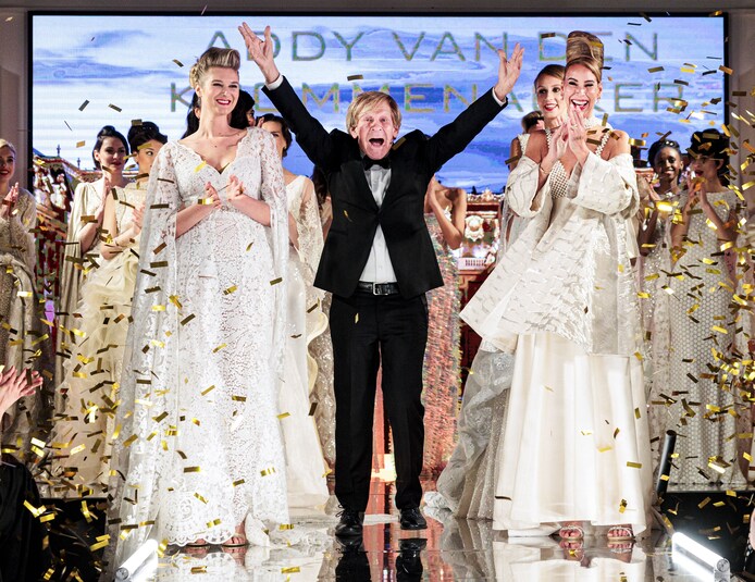 Addy (75) geeft modeshow in ‘zijn’ Uden en denkt niet aan stoppen ...