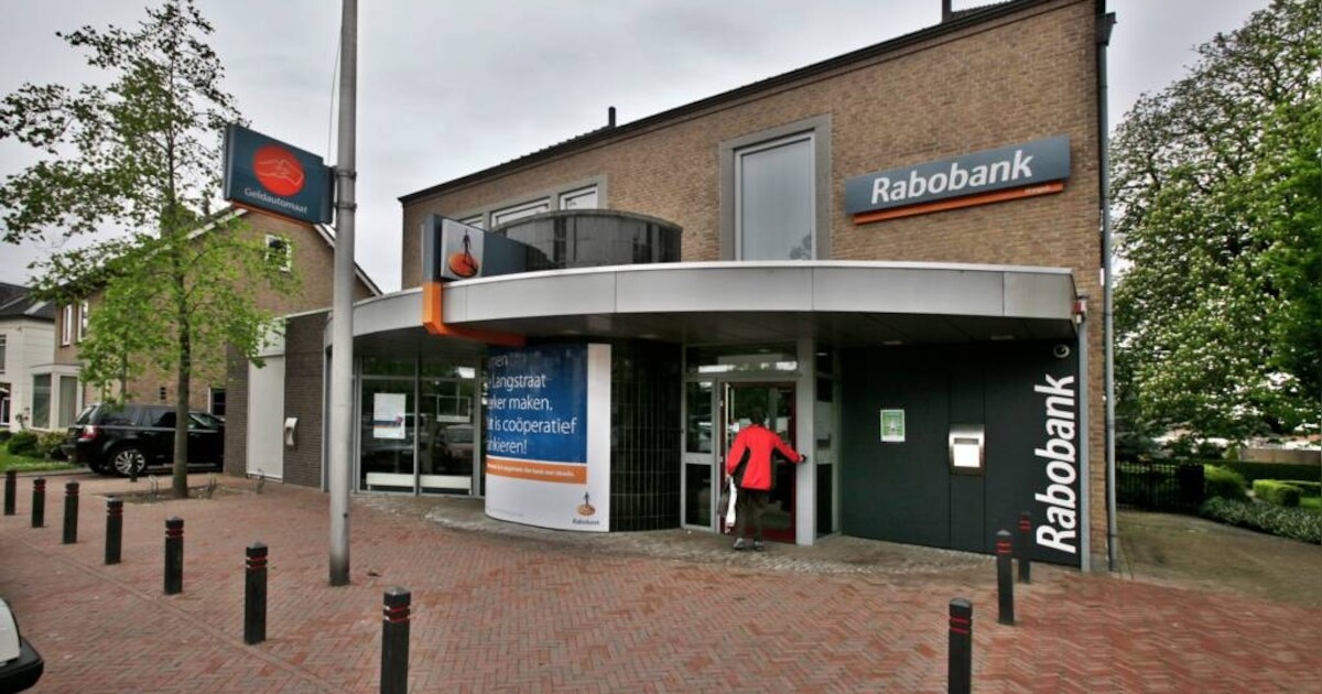 Winkeltjes in voormalig pand Rabobank Waspik | Waalwijk | bd.nl