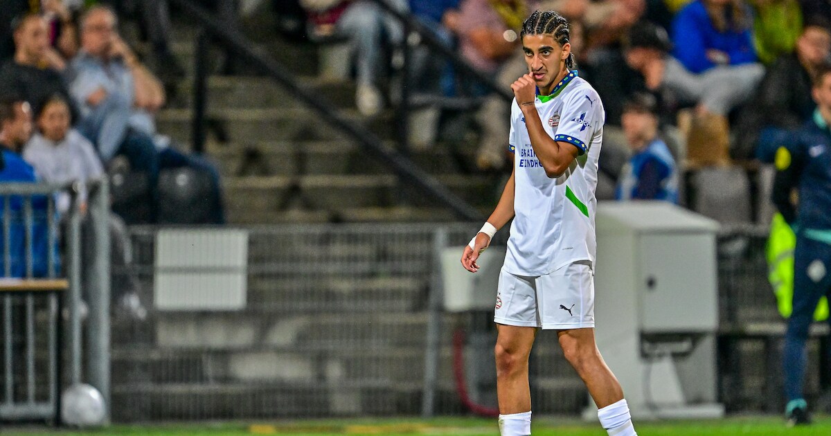 Jong PSV wint in Venlo en doet met dit nieuwe team eindelijk weer mee ...