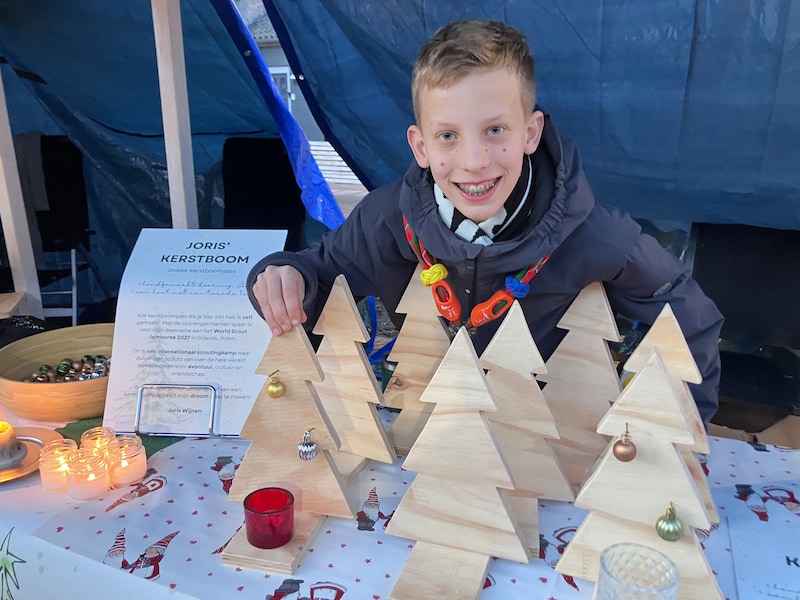 Joris (13) moet deel van scoutingkamp zelf betalen, en dus kwam hij met ...