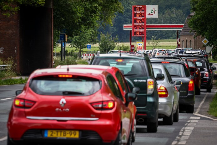 Is goedkoop tanken in Duitsland straks voorbij? Volle tank dreigt tot ...