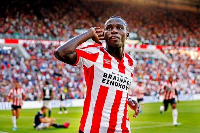 Het kan vriezen en dooien bij Armindo Bruma, die nu zijn PSV-collega's ...