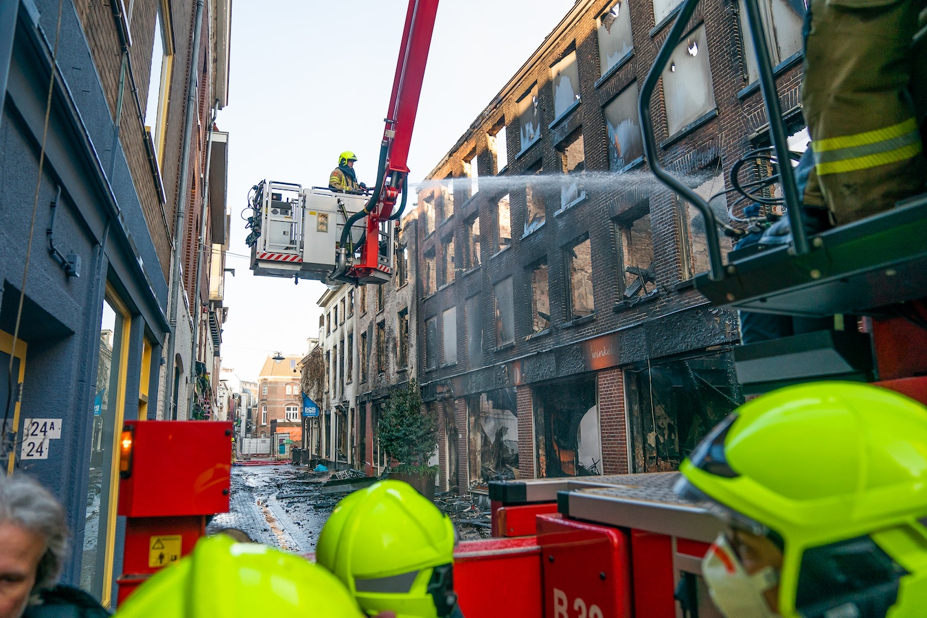 Brand Arnhem: Horeca en winkels tot zeker morgenochtend dicht, geen ...