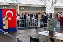 Turkse verkiezingen in Nederland: voor de een is Erdogan een held, voor ...