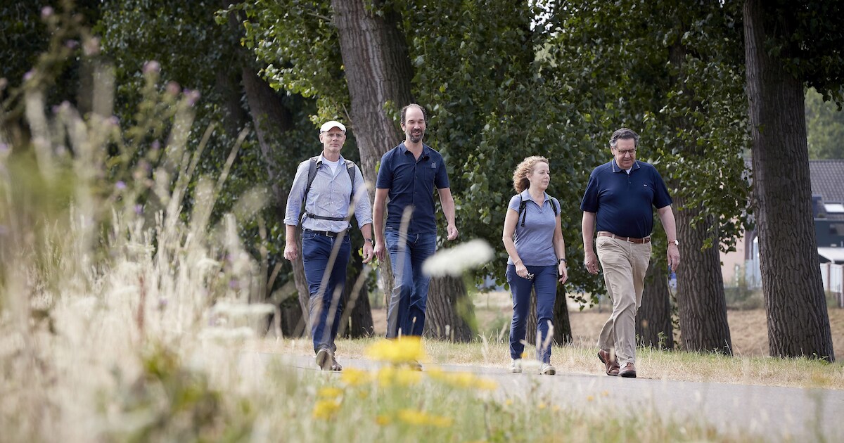 Gedeputeerde bereikt gemeente Oss in 200 kilometer lange tocht langs de ...