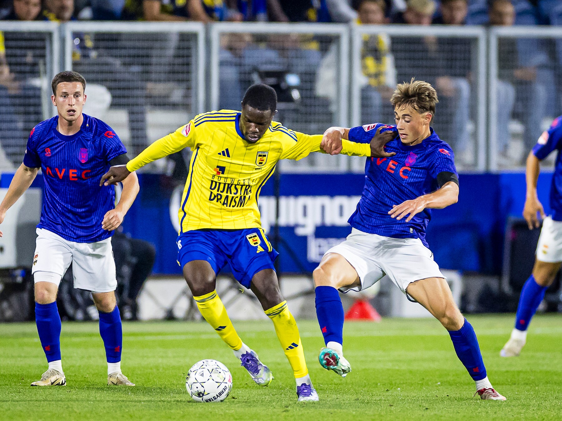 Willem II houdt punt over tegen De Graafschap, lees hier alle verslagen en bekijk het programma ...