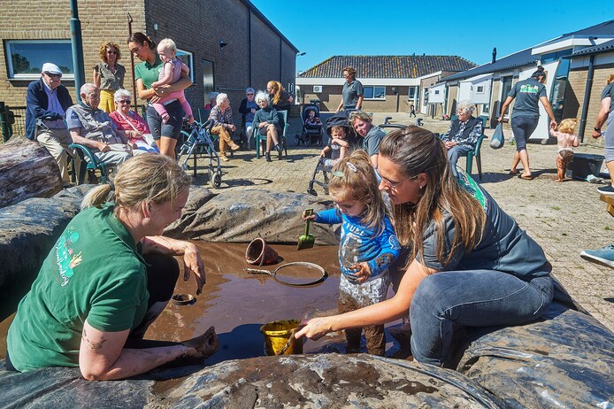 ‘De mens hoort centraal te staan, niet de postcode’: grote zorgen over dagbesteding in Ruwaard ...