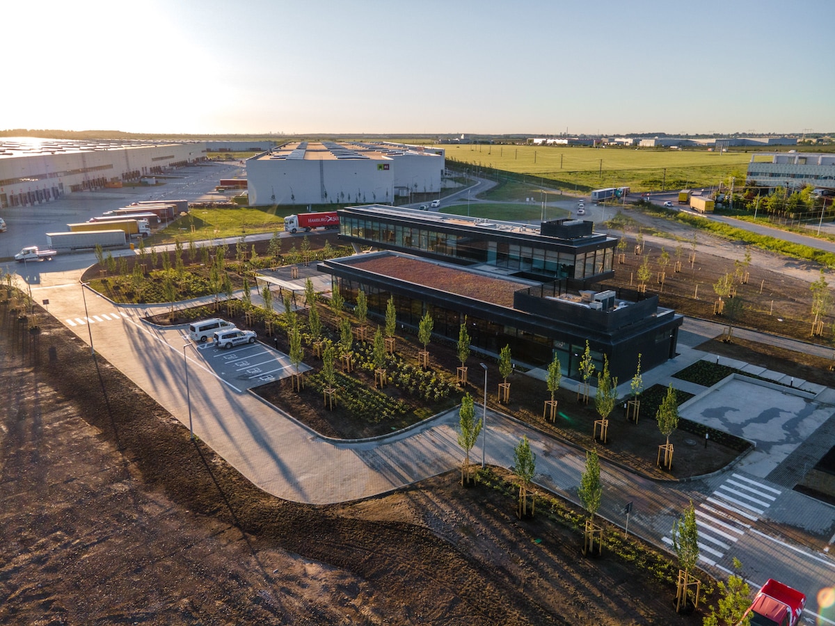 Remon Vos is 5,7 miljard 'waard' en heeft plannen in Waalwijk: 'Ligt ...