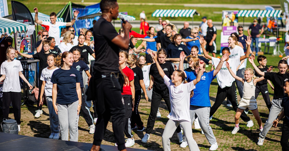 Bomvol programma tijdens Tilburgs Just Move Festival, samen met ...