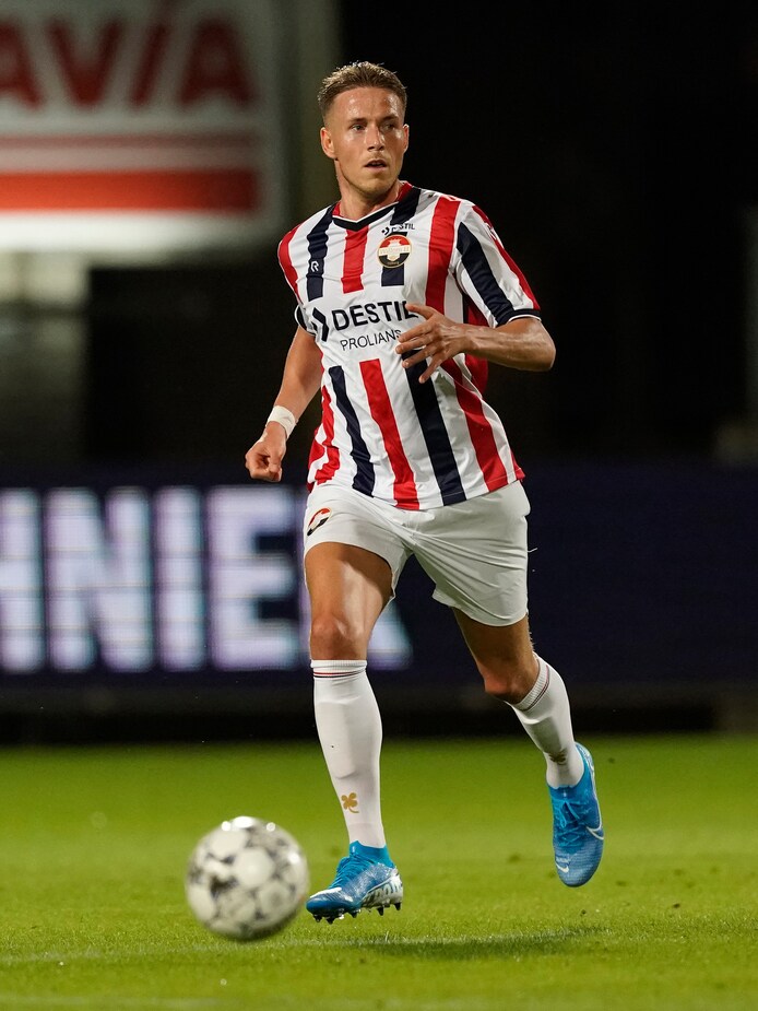 Paul Gladon vraagt zelf om meer speelminuten bij trainer Adrie Koster ...