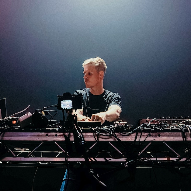 Dj Joris Voorn componeerde openingsnummer nieuwe album in ouderlijk ...