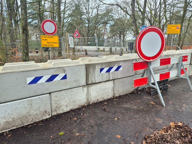 Fietspad Oude Spoorbaan bij Waalre is veel te ruim afgezet volgens ...