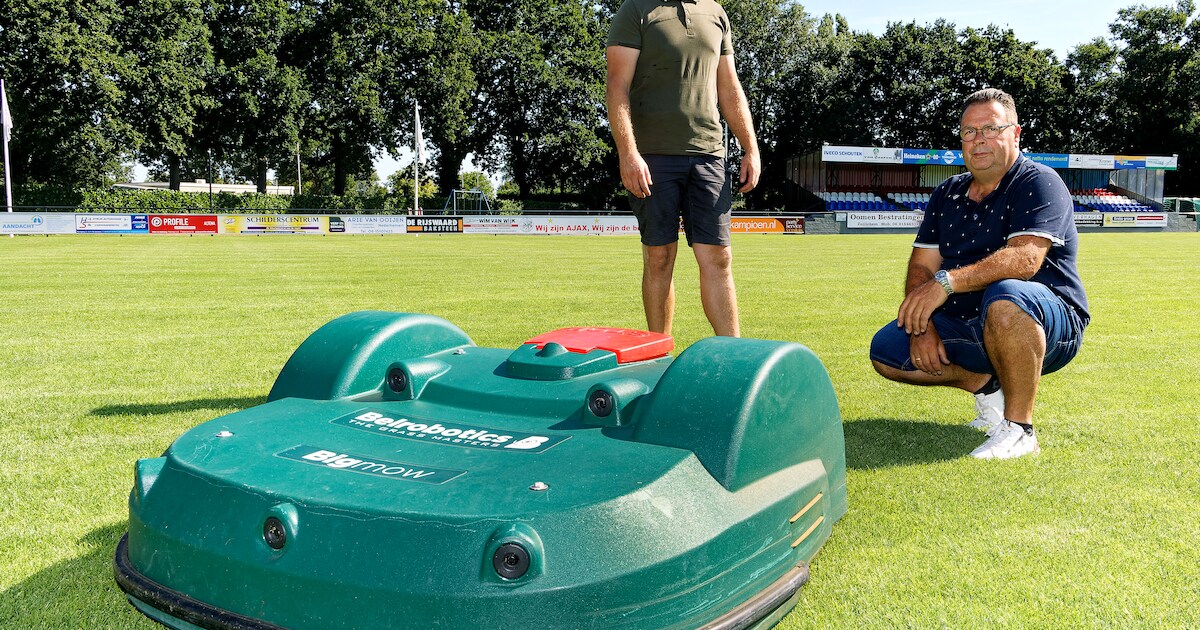 Weg met het stinkende tractortje, leve de robotmaaier op het ...