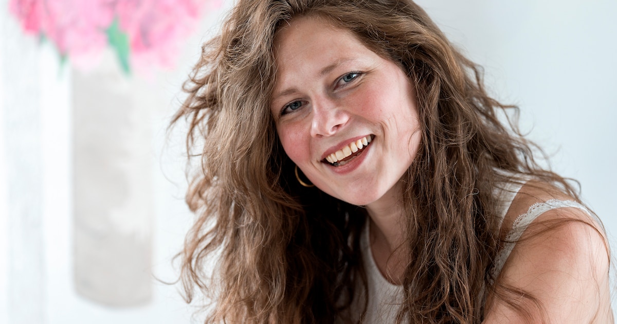Bossche zangeres Nana (30) staat in voorprogramma van Tom Odell: ‘Soms ...