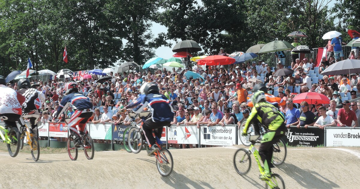 Eerste dag EK BMX in Erp met spectaculaire races | Veghel | bd.nl