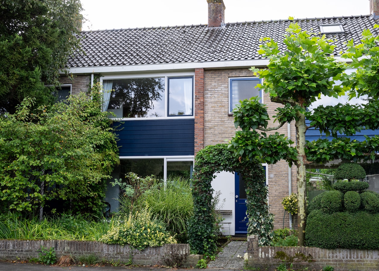 Oud-timmerman van Paleis Soestdijk waant zich koning in woning van ...