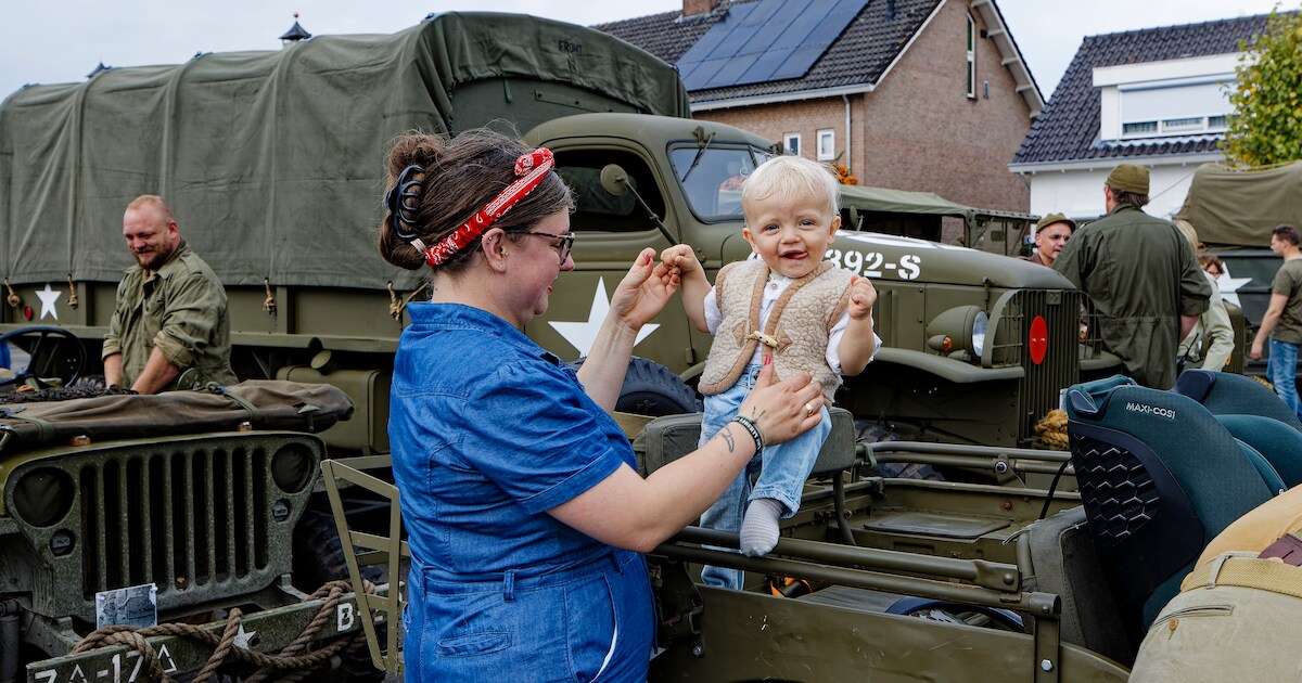 ‘Je leeft vandaag de geschiedenis’: historische legervoertuigen in ...