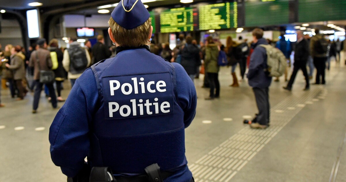 Gewonde bij aanval met ‘groot slagersmes’ in station Brussel-Zuid ...