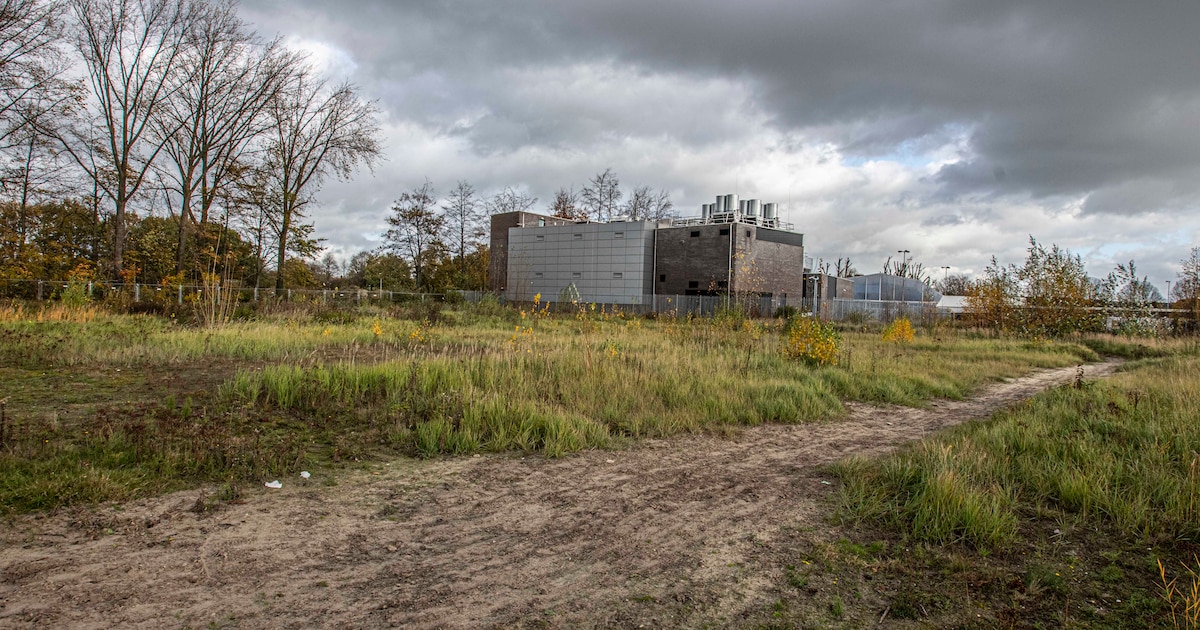 Het was spuuglelijk en stond in de weg, maar nu komt Tilburgs ...