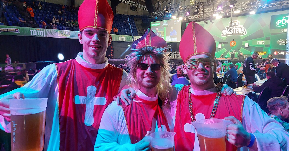 Tilburgs trio geniet van het darts in Den Bosch: ‘Medelijden met ...