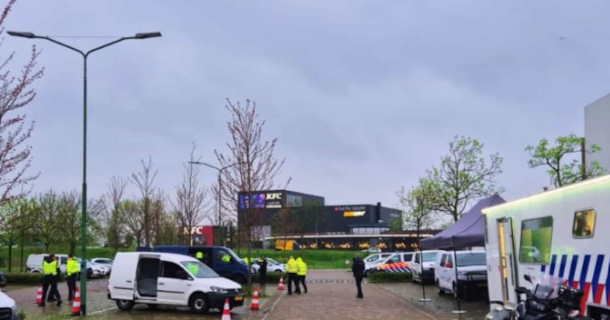 Illegale sigaretten, drugs en auto’s in beslag genomen bij grootschalige verkeerscontrole in ...