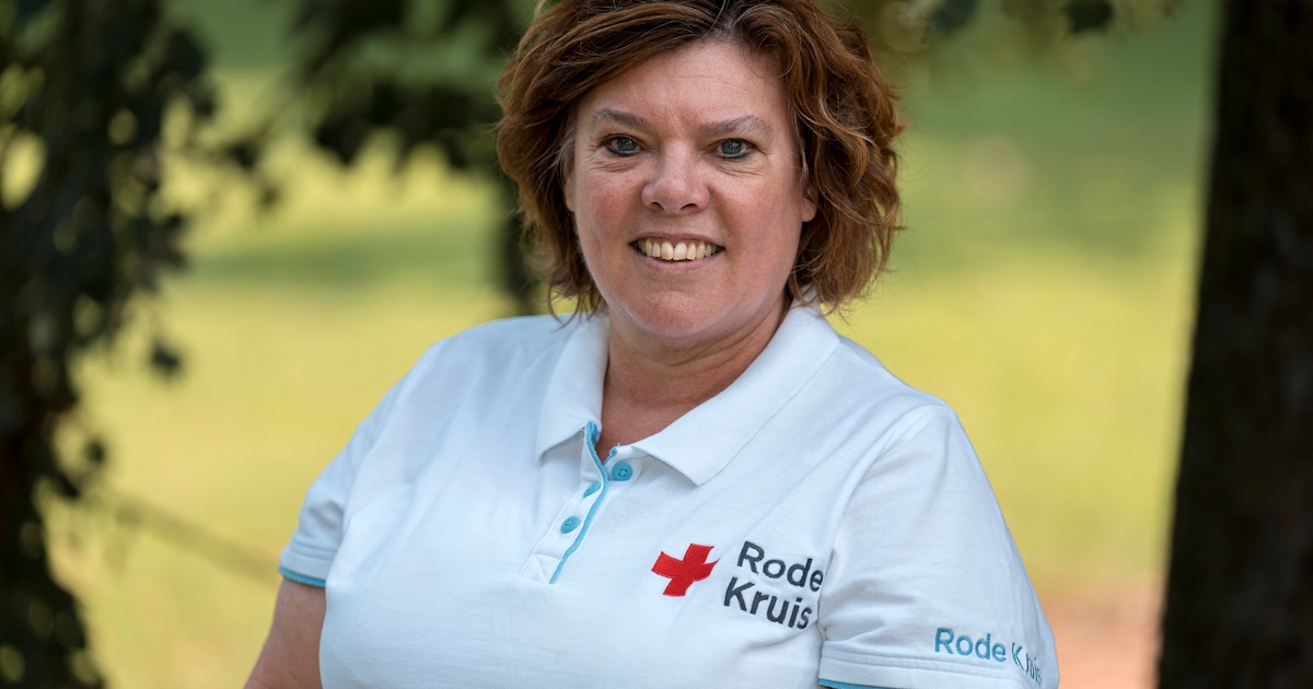 Rode Kruis-icoon Ellen (60) zet punt achter bijna 25 jaar ...