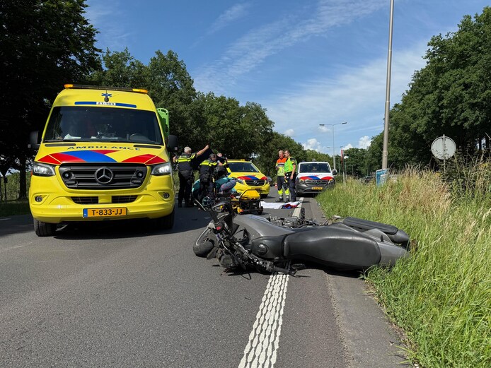 Oudere fietsster raakt zwaargewond bij botsing met motorrijder bij Vught | 112 nieuws Vught | bd.nl