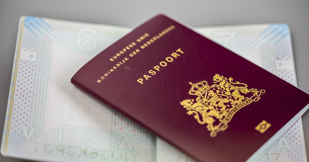 Medewerkers fiscus verdacht van mensensmokkel: zo werden via visa een ...