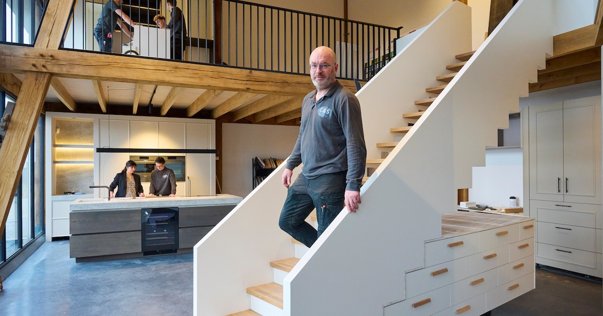 Levenswerk van Rien ging in rook op, maar familie zette de schouders ...