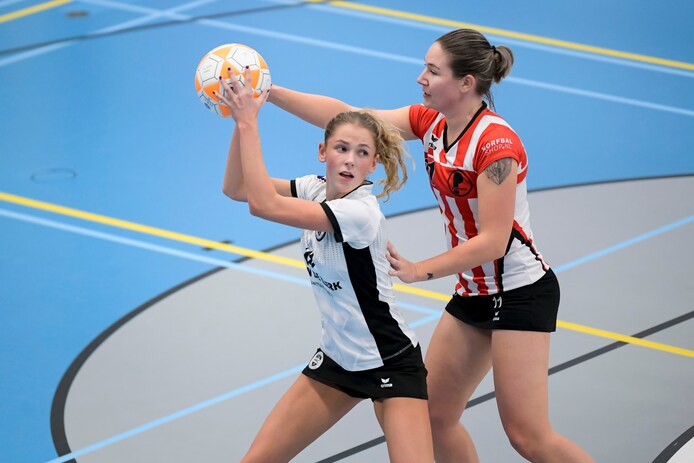 HKC-duo verliest van oude club Fortuna: ‘Toen ik de hal binnenstapte ...