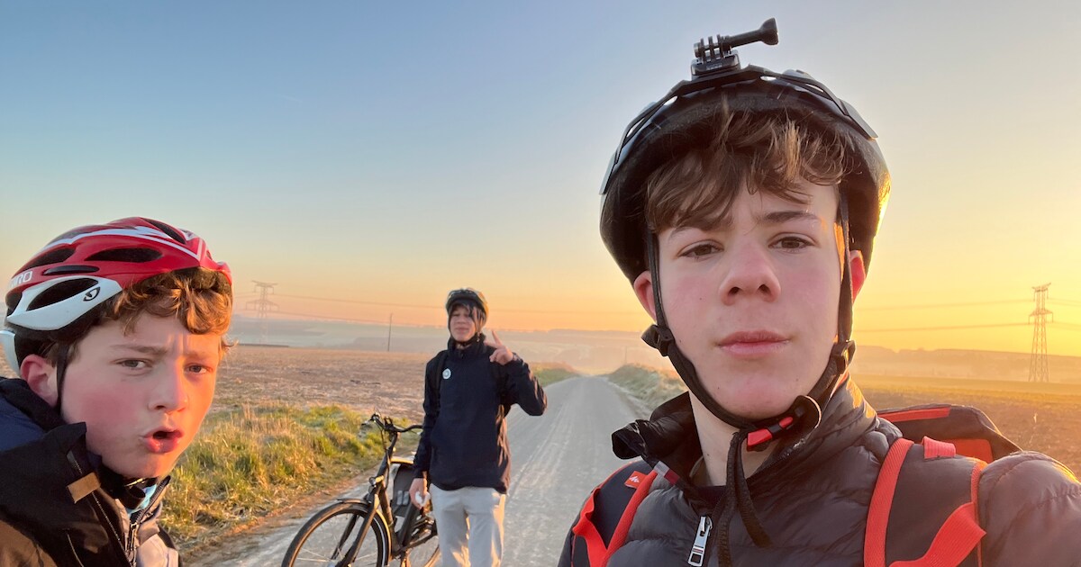 Op de fiets naar Parijs voor Kika, met dank aan Google Maps: ‘Tot onze ...