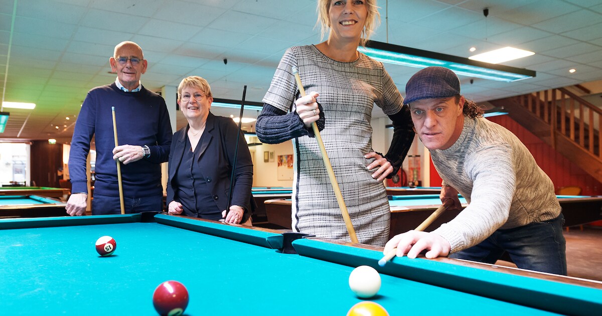 Henk en Annie Ceelen dragen keus en biljartballen in Veghel na dikke ...