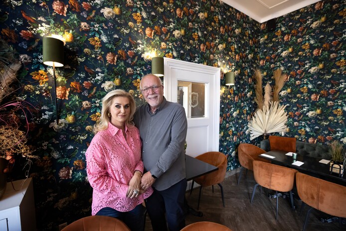 Marjon (60) en Hans (65) stoppen na 19 jaar met De Pastorie: jonge medewerkers nemen zaak over ...