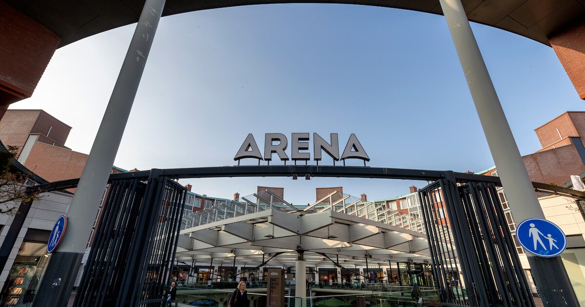 Boris (19) en Tjan (19) opgesloten in winkelcentrum: ‘Na bijna twee uur bevrijd, het was niet ...