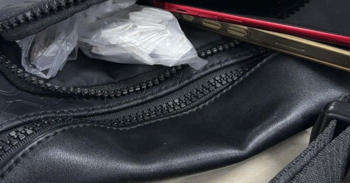 Automobilist met heroïne en coke op zak aangehouden, bestuurder reed ...