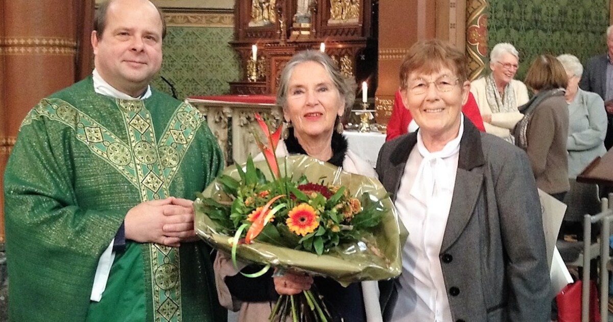 Jubilerend lid Nicolaas koor Helvoirt in het zonnetje gezet | Haaren ...